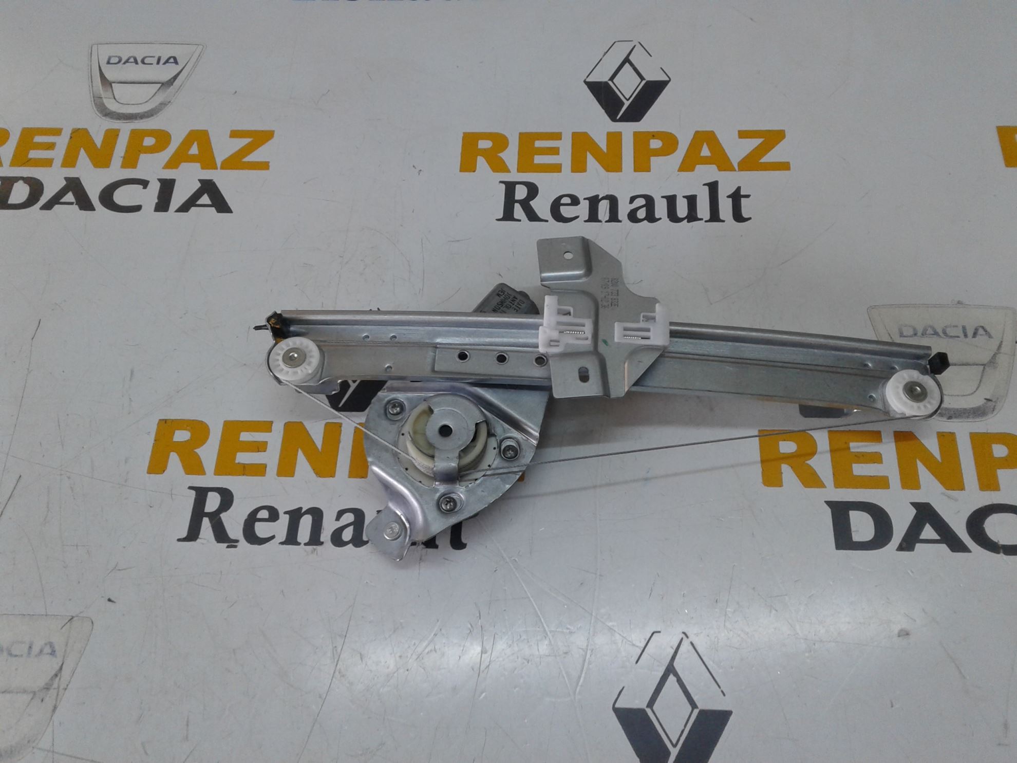 Renpaz Renault Yedek Parca. DACİA DUSTER/SANDERO/LOGAN ARKA CAM KRİKOSU ...